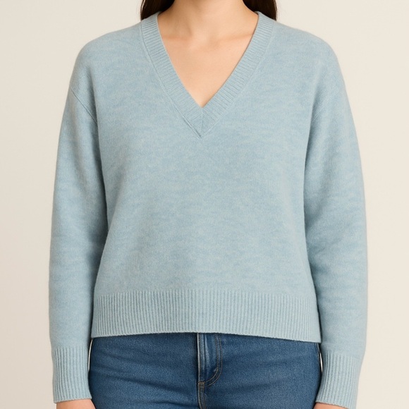 Nordstrom | Sweaters | Nordstrom Signature Cashmere Blend V Neck ...
